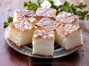 Prajitura cu crema de lapte - Bucataria Romaneasca .ro