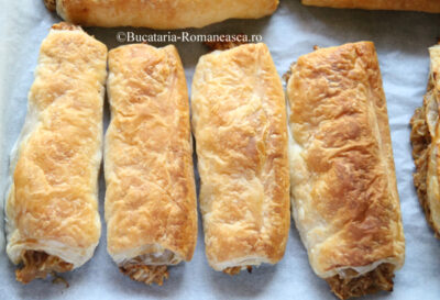 Strudel cu mere reteta simpla si rapida - Bucataria Romaneasca.ro