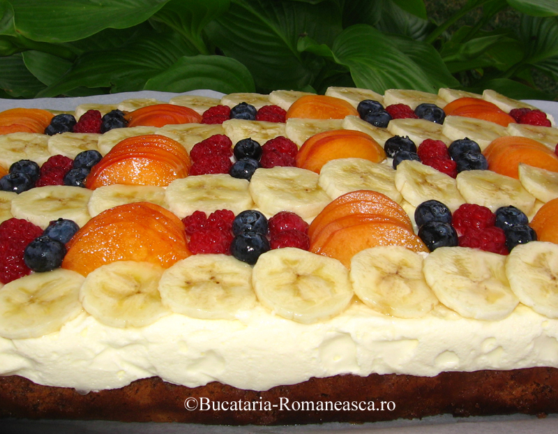 Tort cu fructe - Bucataria-Romaneasca.ro